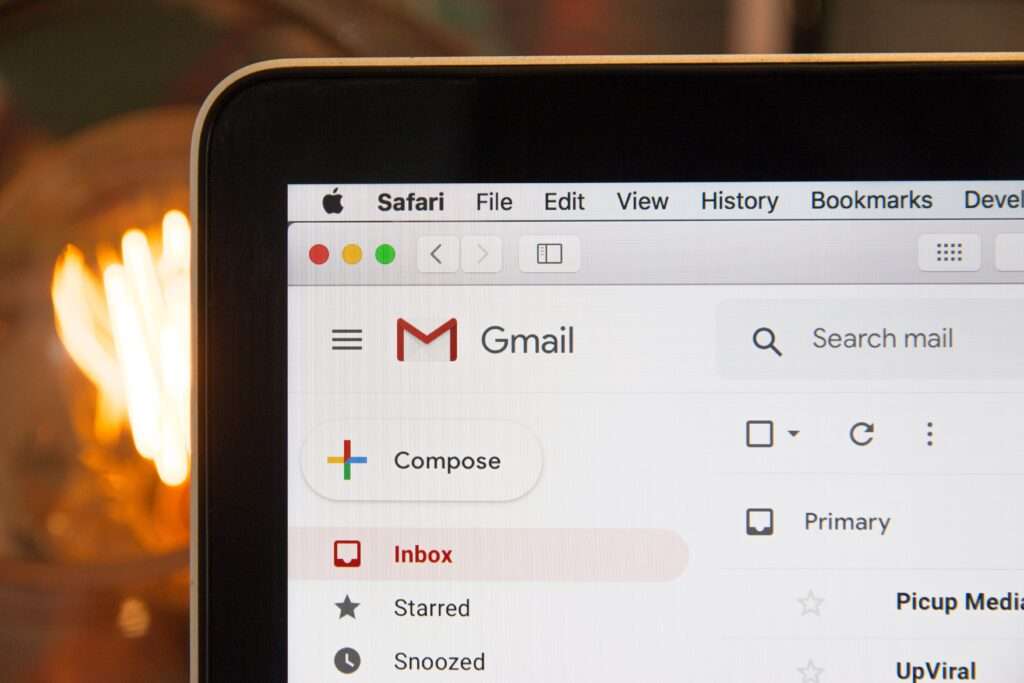 Do Primeiro Email à Era Digital: A História do email
